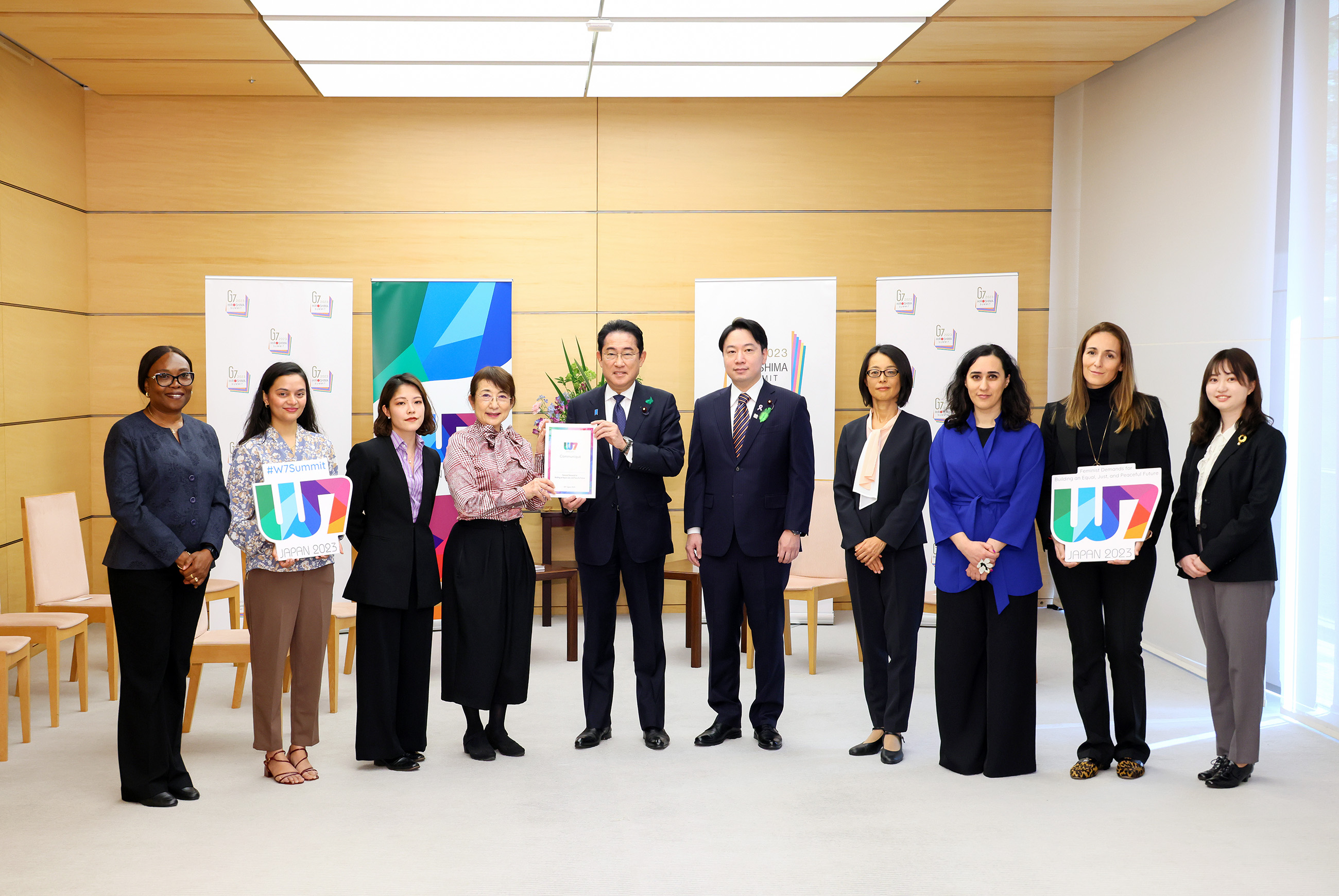 与七国集团（G7）妇女（W7）的会面 (首相行程) | 日本国首相官邸